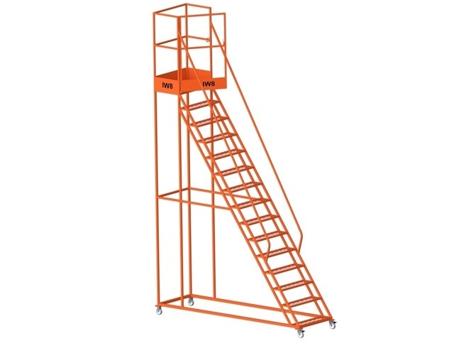 Escada Plataforma de 4,5m com Rodas e 18 Degraus